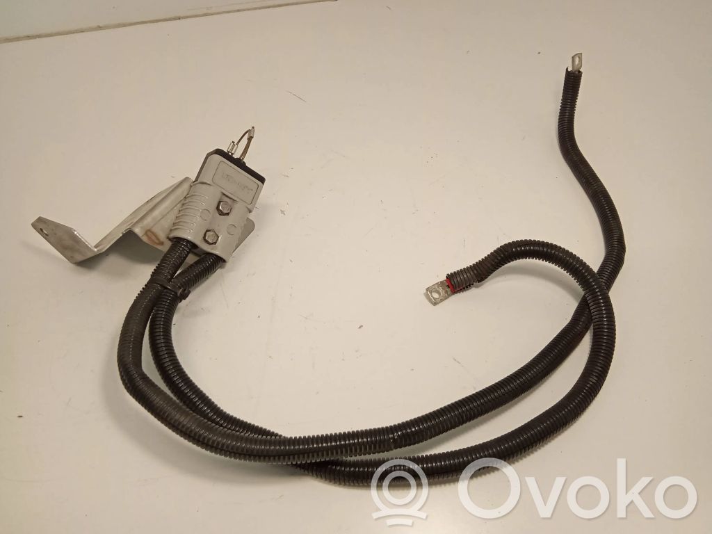 Iveco Daily 6th gen Positive cable (battery), €21.00 | RRR