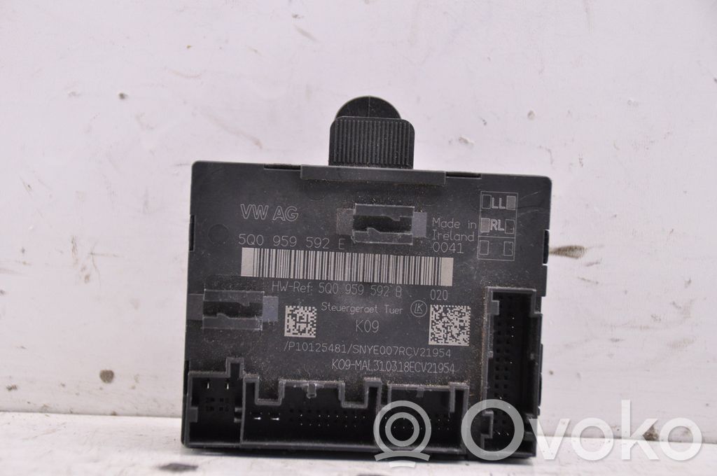 5Q0959592E Volkswagen Tiguan Door control unit/module, €58.04 | RRR