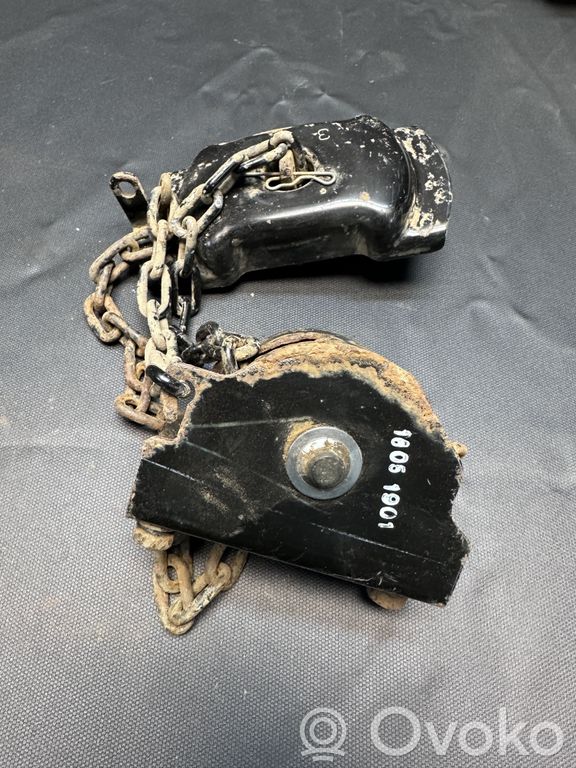 519000K130 Toyota Hilux (AN120, AN130) Support roue de secours, 32,00 ...