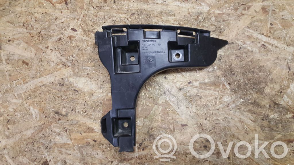 30763440 Volvo XC60 Rear bumper mounting bracket, €6.95 | RRR