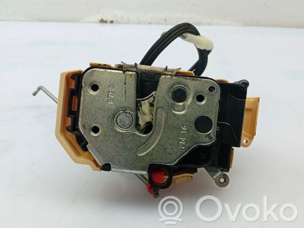 520184670 Fiat Panda III Coupe door lock (next to the handle), €48.59 | RRR