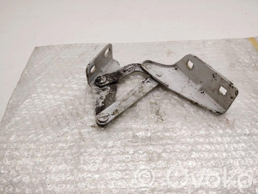 Iveco Daily 4th gen Engine bonnet/hood hinges, €15.00 | RRR