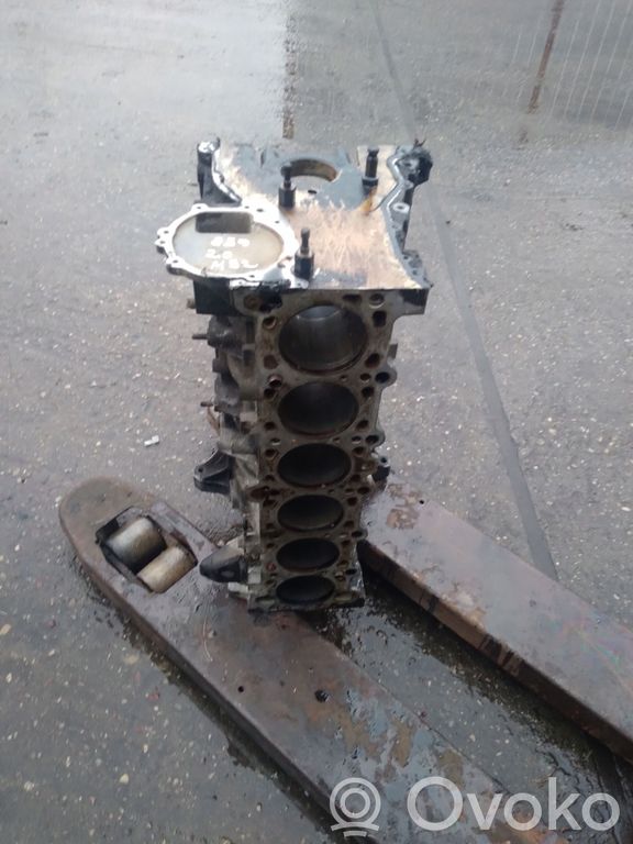 1748450 BMW 5 E39 Engine block, €103.27 | RRR
