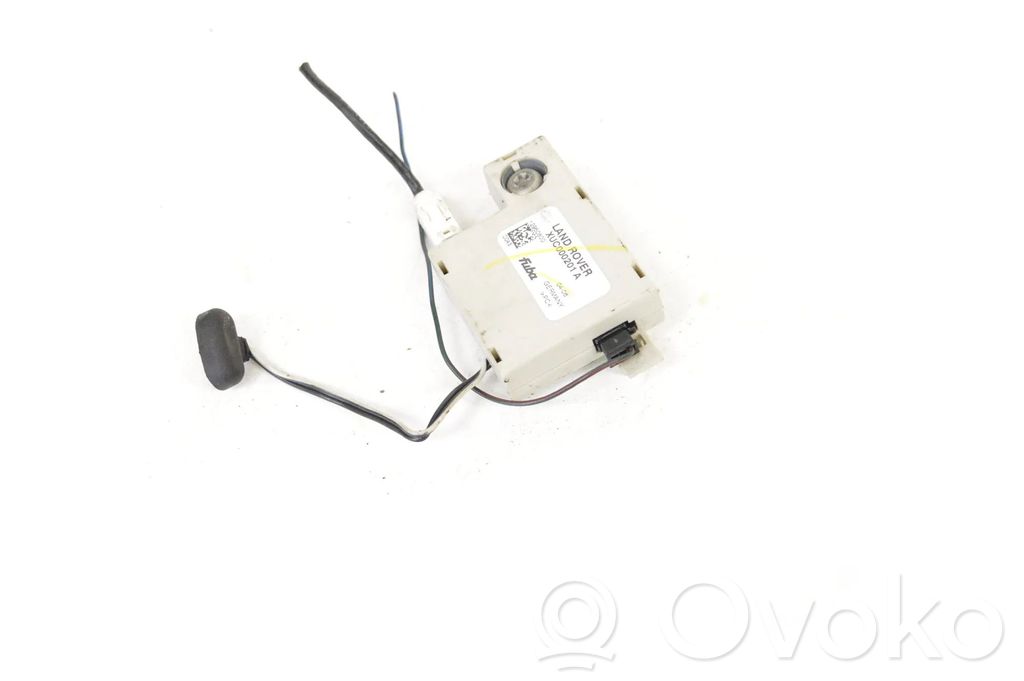 XUC000201A Honda CR-V Aerial antenna amplifier, €8.00 | RRR