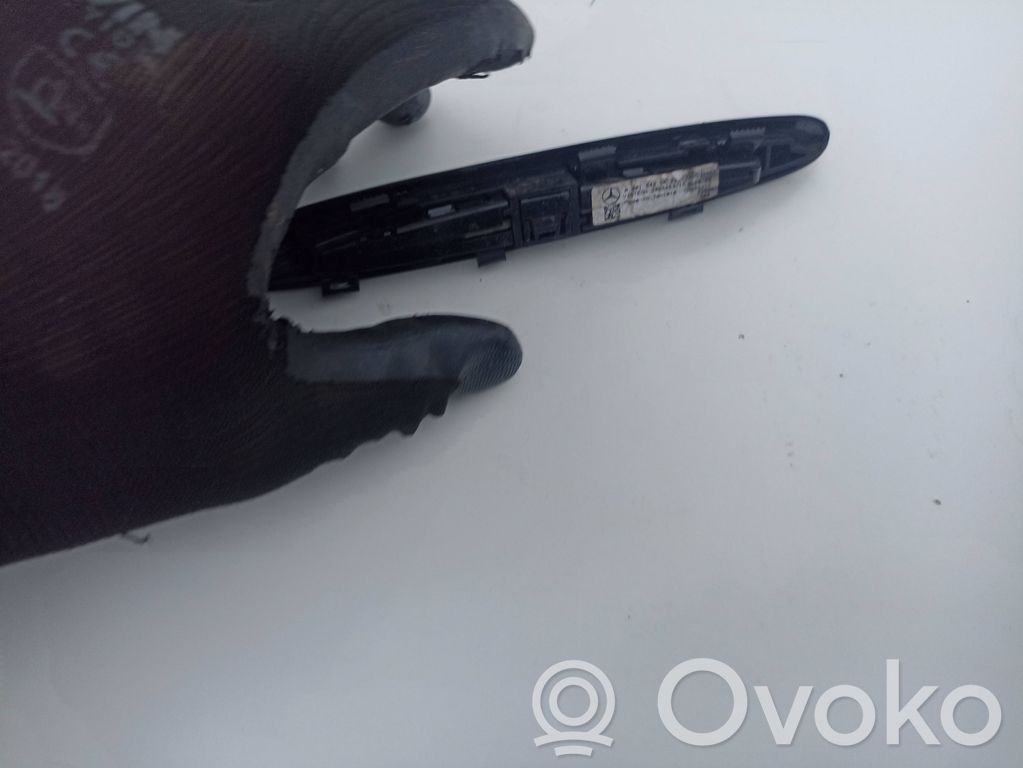 A0015425423 Mercedes-Benz C W205 Parking PDC sensor display screen, €25 ...