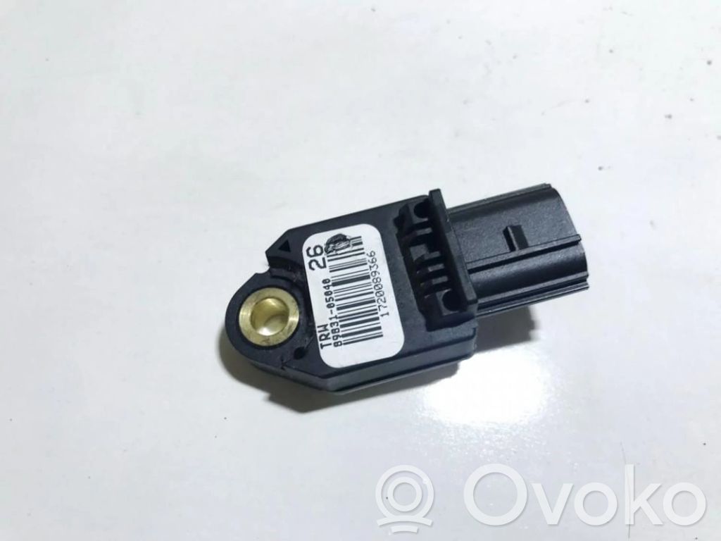 8983105040 Toyota Avensis T270 Capteur de collision / impact de déploiement d'airbag, 17,50 ...