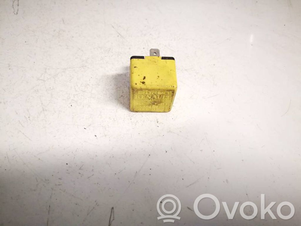 8200051112 Renault Megane II Autres relais, 7,62 € | OVOKO
