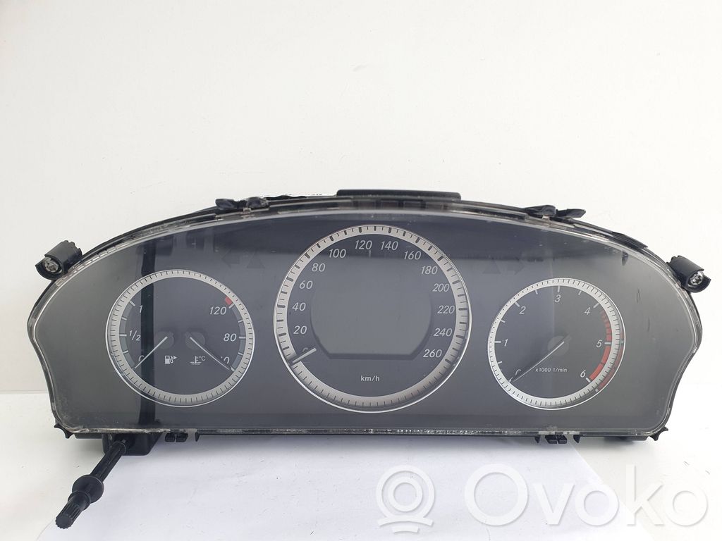 A2049006900 Mercedes-Benz C AMG W204 Speedometer (instrument cluster ...