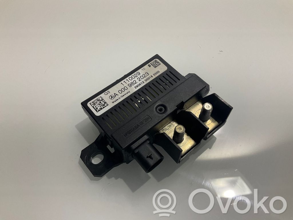 A0009822023 Mercedes-Benz E W212 Relais de charge, 9,99 € | OVOKO
