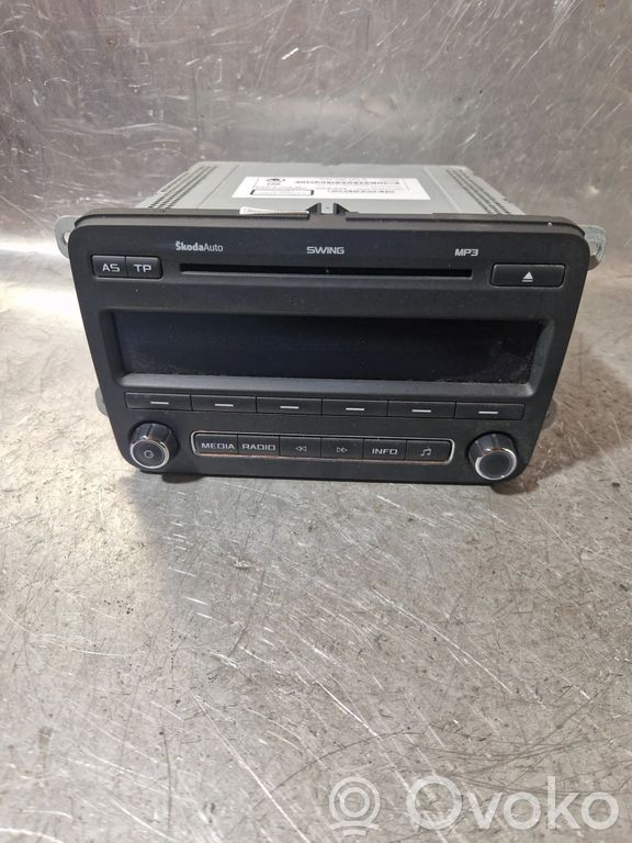 5J0035161C Skoda Fabia Mk2 (5J) Unité principale radio / CD / DVD / GPS ...