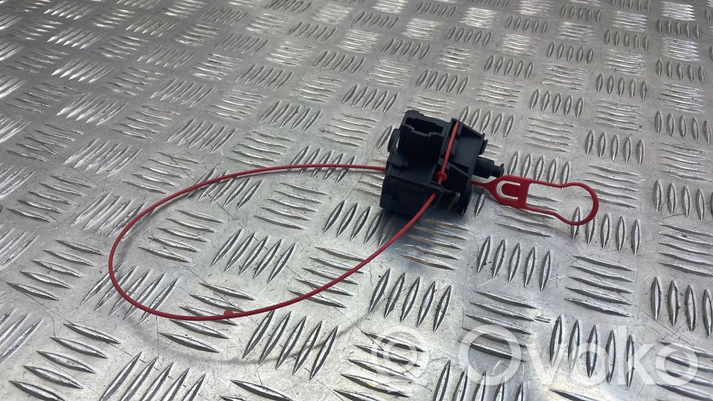 8K0862153F Audi A4 S4 B8 8K Verrouillage du bouchon du réservoir de ...