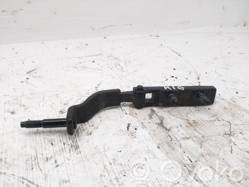 8V41S42901AF Ford Kuga I Takaluukun/tavaratilan sarana, 15,00 € | OVOKO