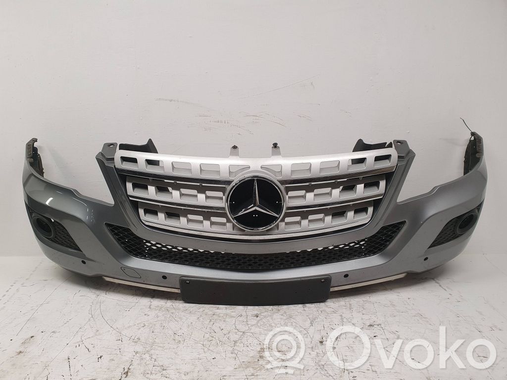 A1648857325 Mercedes-Benz ML W164 Front bumper, €1,200.00 | RRR