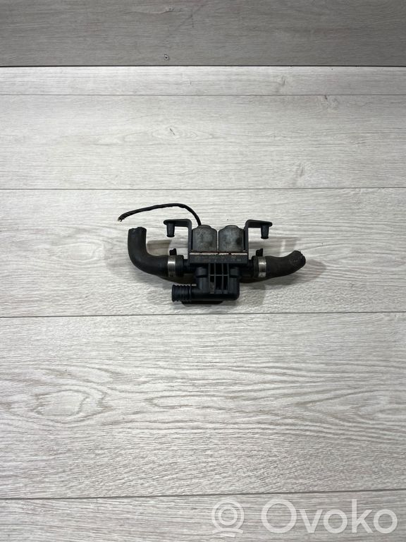 6910544 BMW X5 E70 Coolant heater control valve, €12.00 | RRR