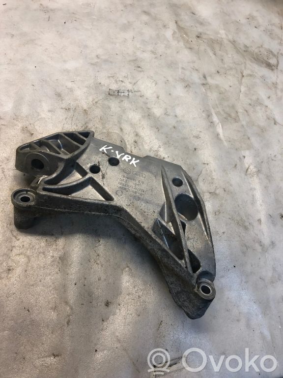 06j199207p Volkswagen Tiguan Engine mounting bracket, €15.00 | RRR