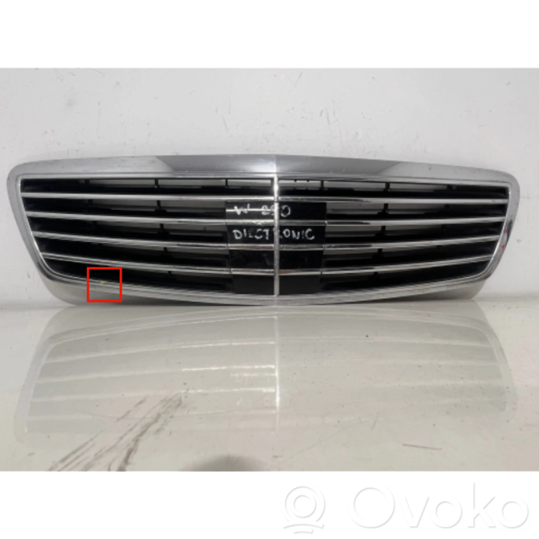 A2208800483 Mercedes-Benz S W220 Grille de calandre avant, 90,00 € | OVOKO