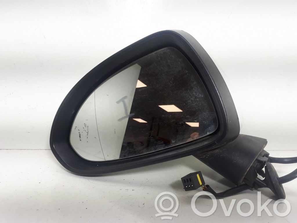 Opel Corsa D Front door electric wing mirror, €32.47 | RRR