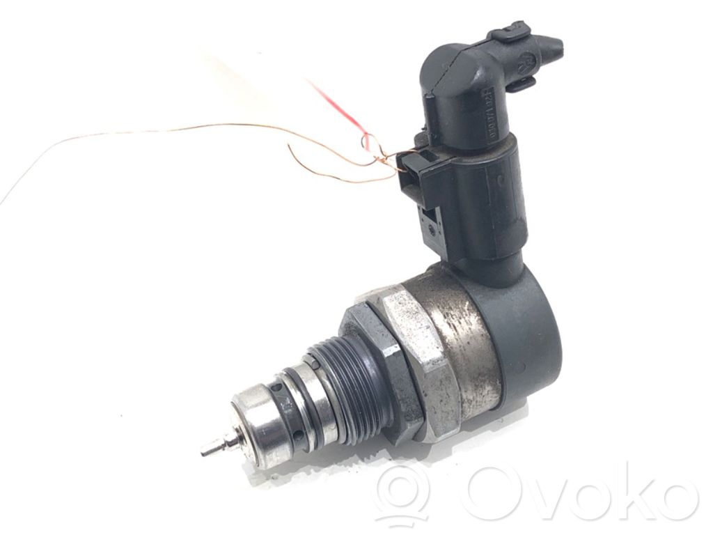 057130764AB Volkswagen PASSAT B7 Fuel pressure regulator, €48.94 | RRR