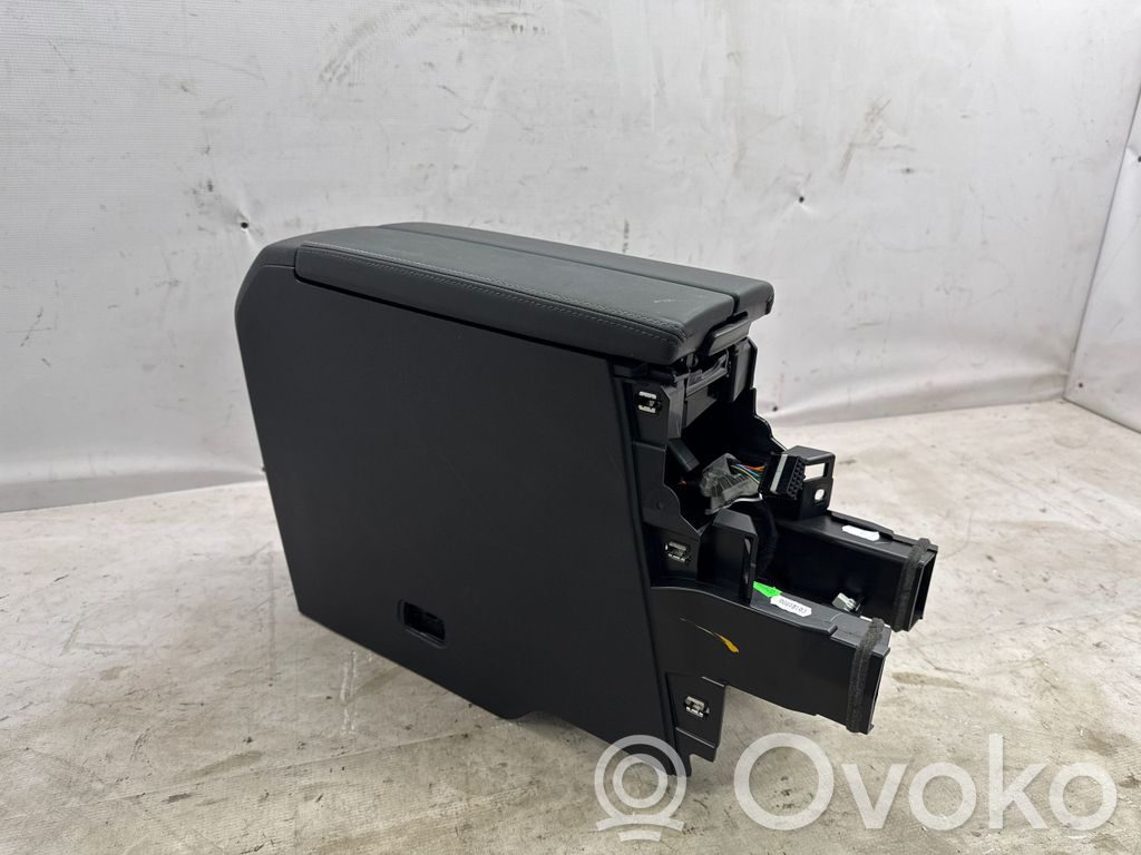 9838038180 Peugeot 308 Center console, €140.00 | RRR