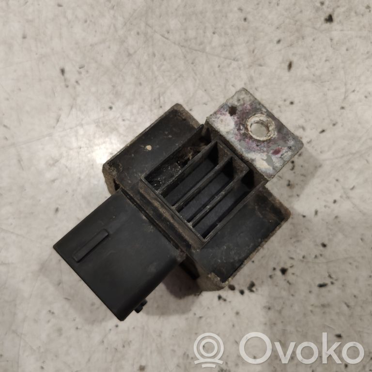 9640469680 Renault Megane II Glow plug pre-heat relay, €5.00 | RRR