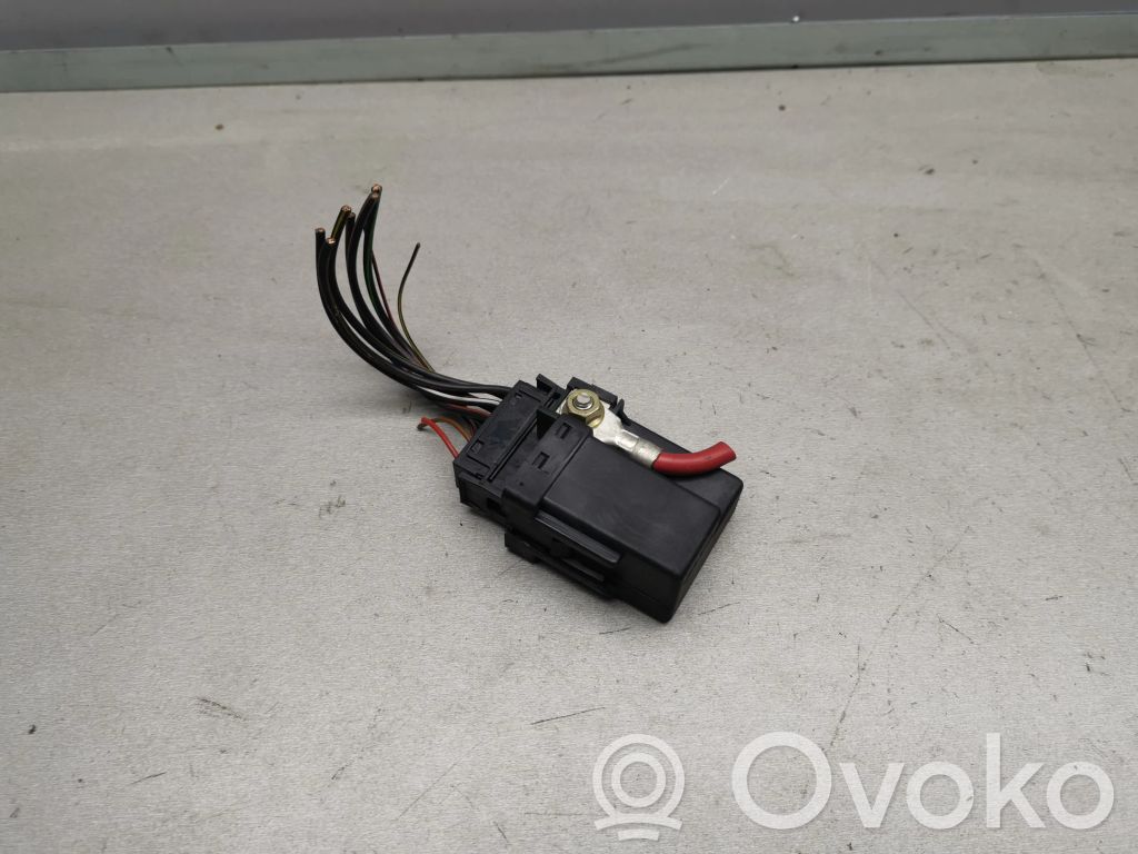 2246919 BMW 5 E39 Glow plug pre-heat relay, €15.00 | RRR