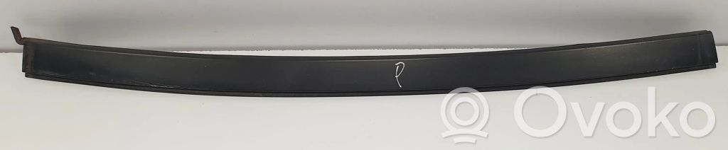 Mercedes-Benz 190 W201 Roof trim bar molding cover, €13.06 | RRR