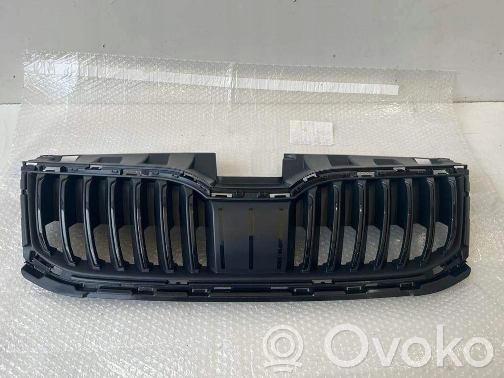 5E0853653A Skoda Octavia Mk3 (5E) Front bumper upper radiator grill, € ...