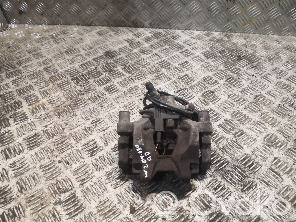 2044230281 Mercedes-Benz C W204 Galinis suportas, 25,00 € | RRR