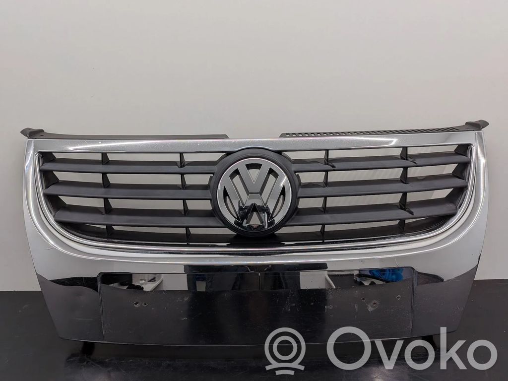 c7ef2943dc97511e74da07056cce64d9-volkswagen_touran_i_front_grill.jpg