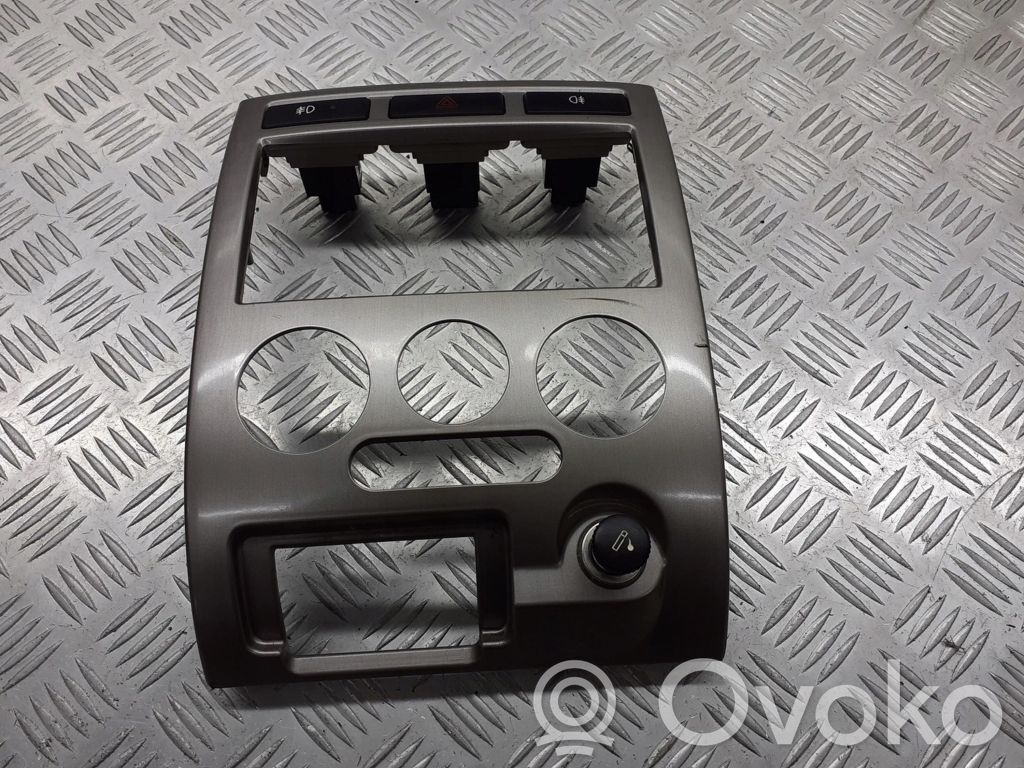 84612FD100 KIA Rio Radio/GPS head unit trim, €12.94 | RRR