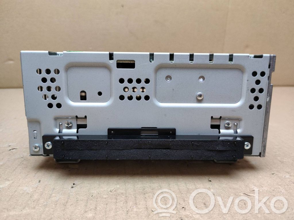 Ford Escape III Radio/CD/DVD/GPS head unit, €63.53 | RRR