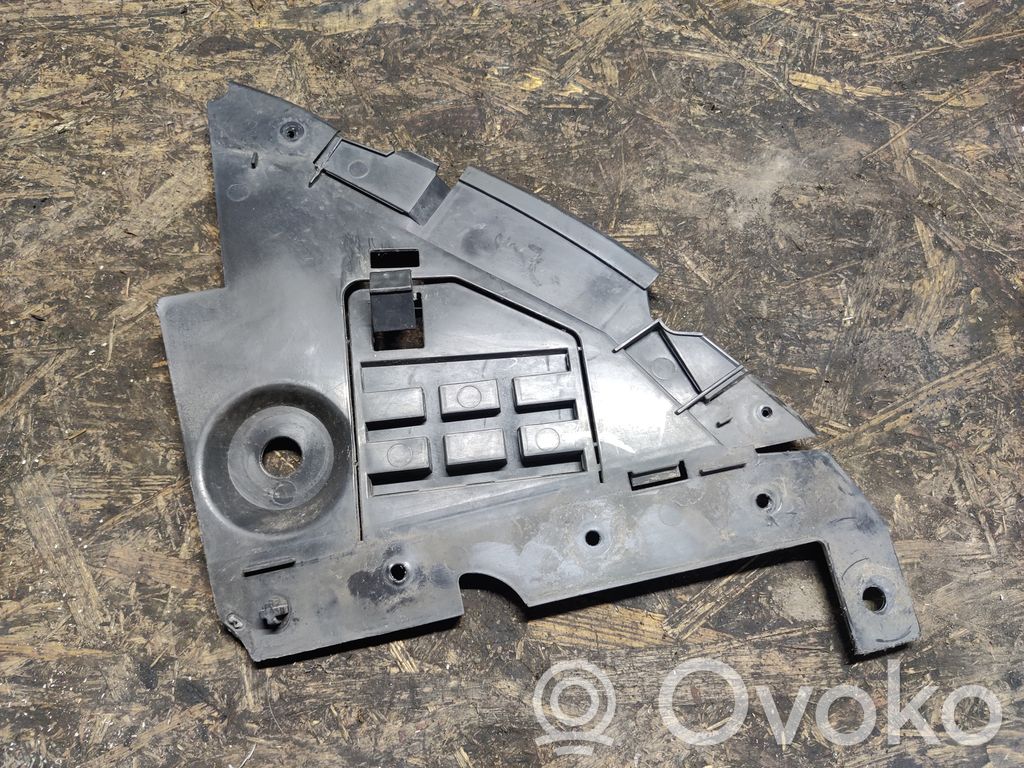 620257603R Dacia Sandero Front bumper skid plate/under tray, €25.00 | RRR