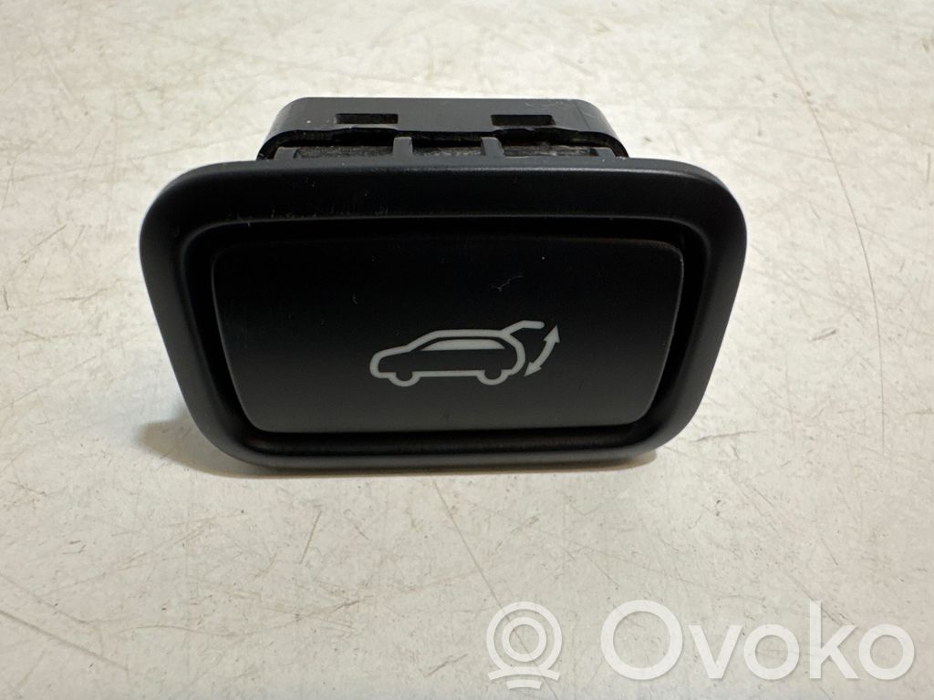 81880S9100 KIA EV6 Tailgate/boot open switch button, €20.00 | RRR