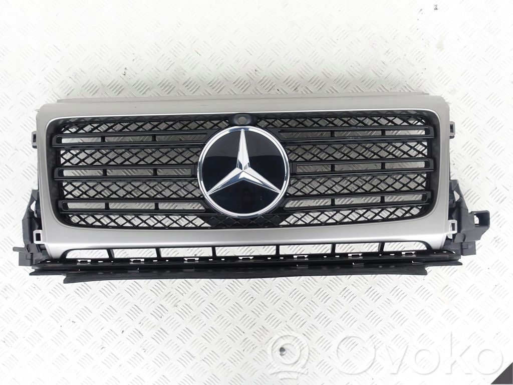 A4638884300 Mercedes-Benz G W463 Front grill, €434.82 | RRR