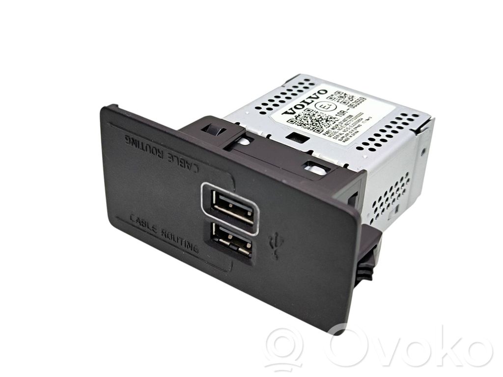 31407038 Volvo XC60 Connecteur/prise USB, 15,00 € | OVOKO