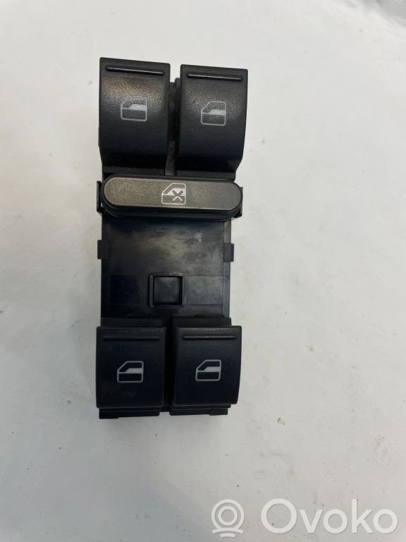 1K4959857A Volkswagen PASSAT B6 Electric window control switch, €9.00 | RRR