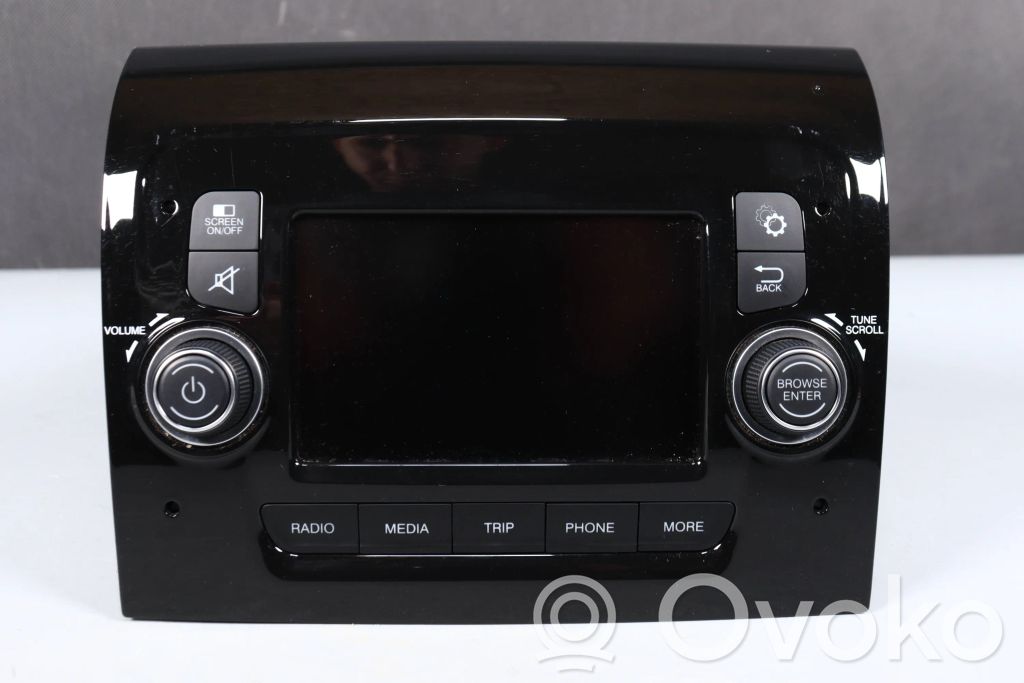 07357588670 Peugeot Boxer Radio/CD/DVD/GPS head unit, €376.24 | RRR