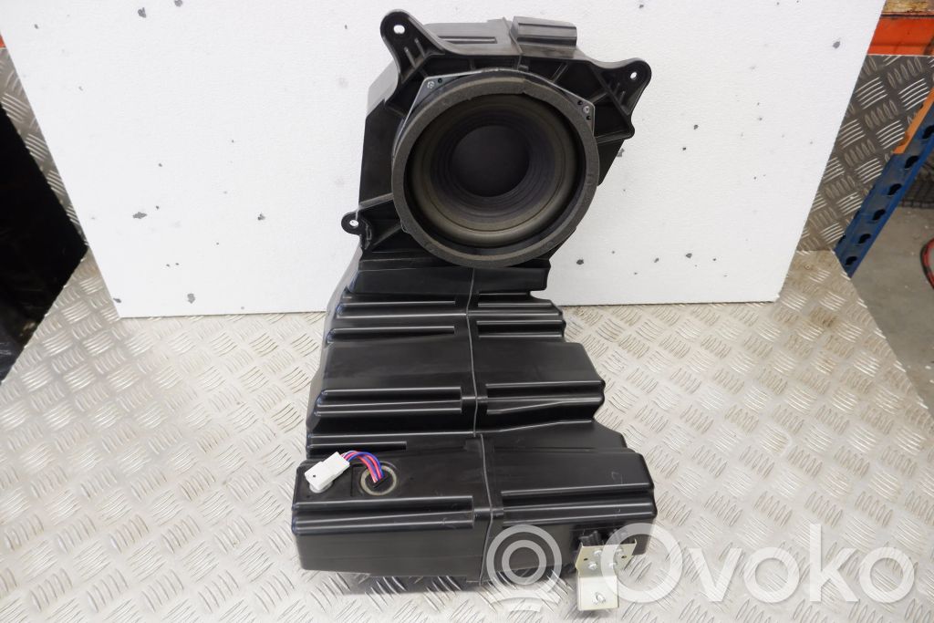 861600E180 Lexus RX III Enceinte subwoofer, 89,00 € | OVOKO