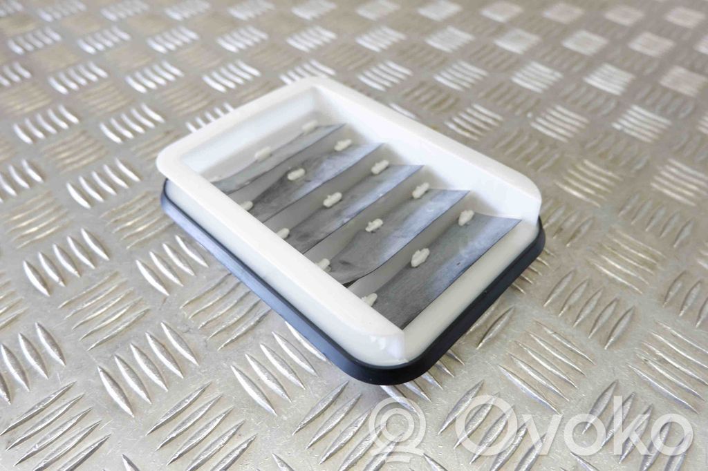 6294002260 Toyota Yaris XP210 Quarter panel pressure vent, €20.00 | RRR