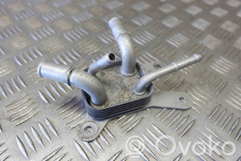 G125A47010 Toyota Prius (XW50) Refroidisseur d'huile de boîte de ...
