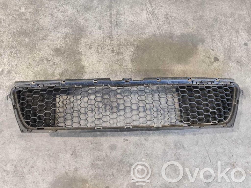 8200735103 Dacia Sandero Grille de calandre avant, 24,40 € | OVOKO