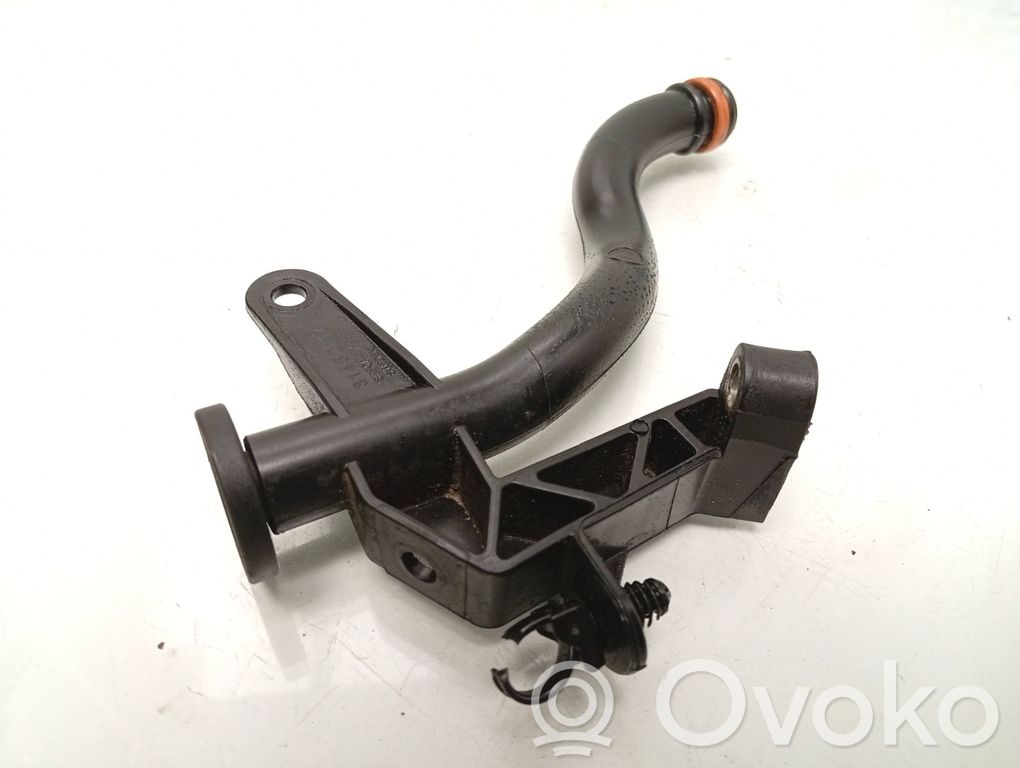 31452117 Volvo V60 Tuyau de remplissage d'huile, 16,00 € | OVOKO