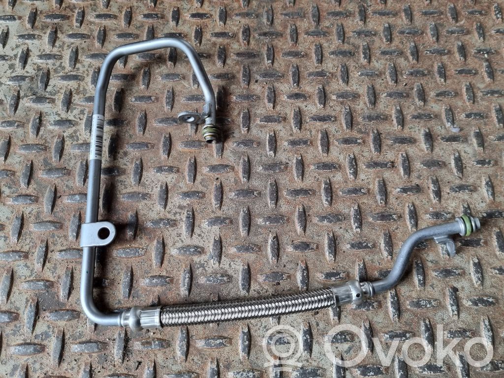 PES5032 Mercedes-Benz C W205 Tuyau graissage turbo A2640904900 - Pièce ...