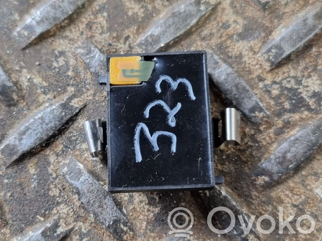 68440808AA Jeep Grand Cherokee Capteur de pluie, 24,00 € | OVOKO