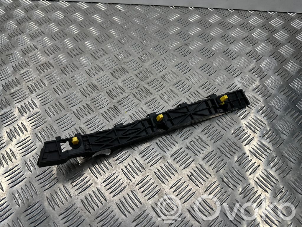 86614F1000 KIA Sportage Rear bumper mounting bracket, €8.00 | RRR