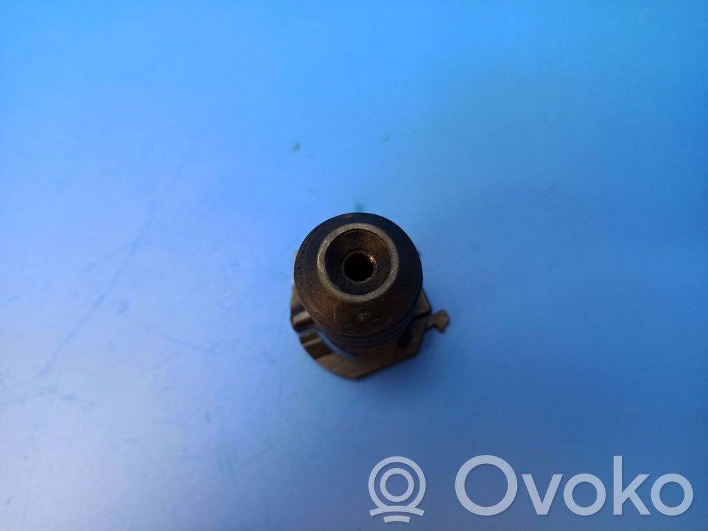 1248980765 Mercedes-Benz E W211 Boulon de roue de secours, 4,99 € | OVOKO