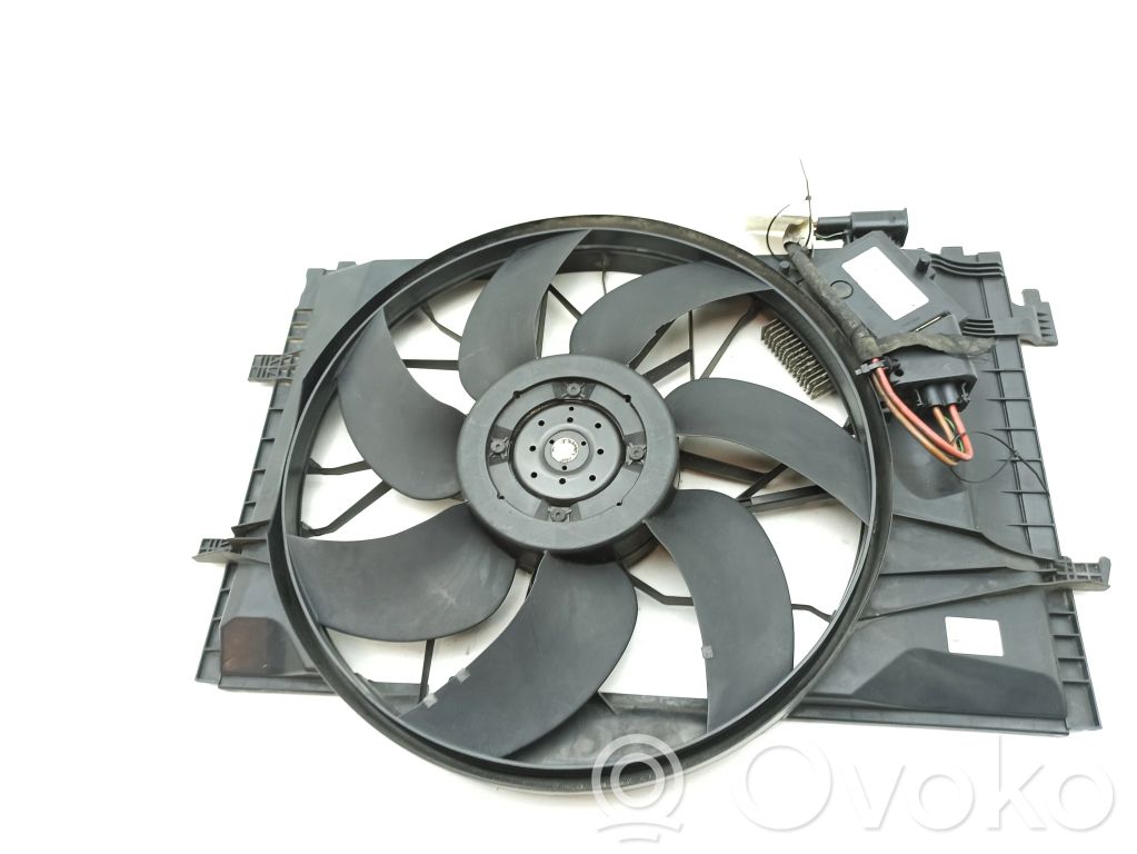 A2035000293 Mercedes-Benz C W203 Radiator cooling fan shroud, €35.00 | RRR