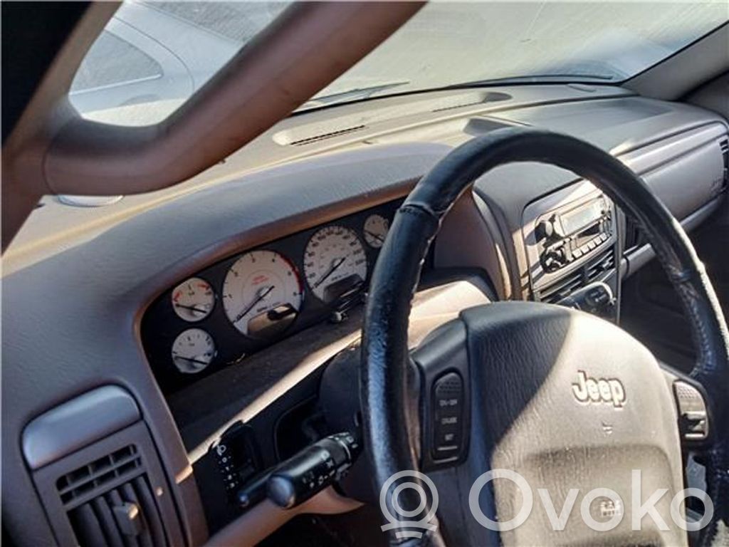 D665921 Jeep Grand Cherokee (WJ) Radio/CD/DVD/GPS head unit, €60.50 | RRR