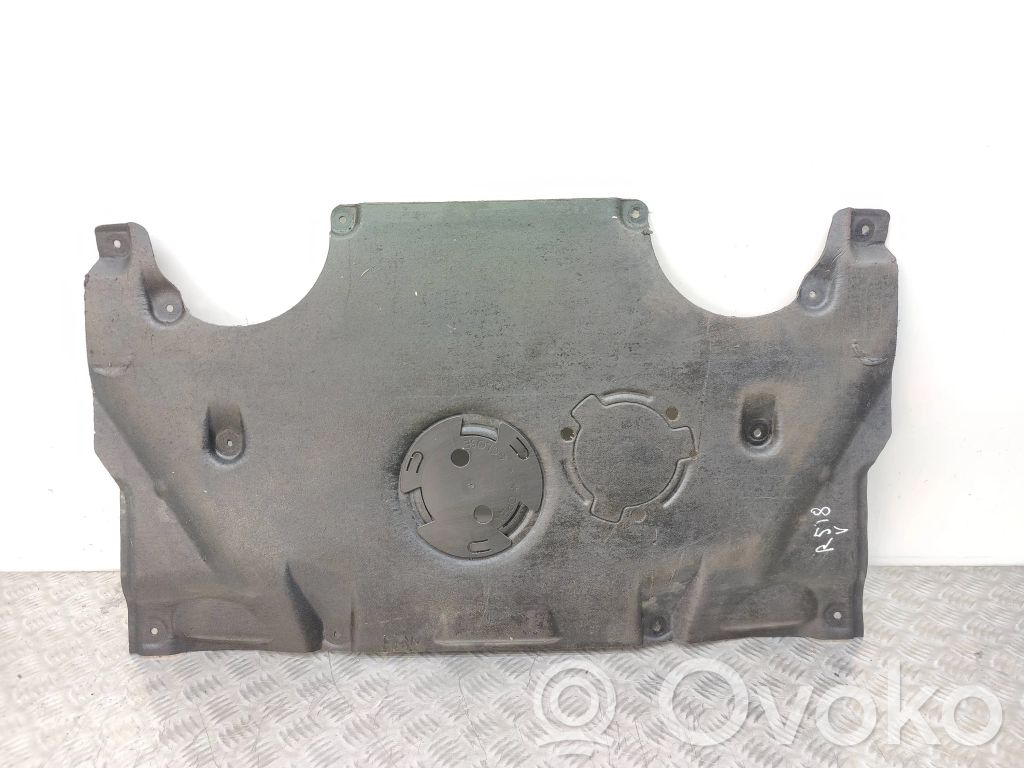 74850610 BMW 5 G30 G31 Variklio dugno apsauga, 50,00 € | RRR