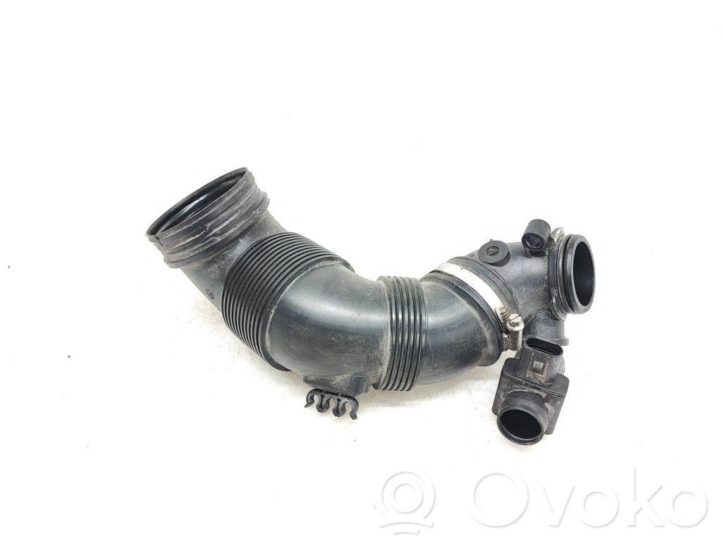 5Q0129654 Audi A3 S3 8V Tuyau d'admission d'air, 5,00 € | OVOKO